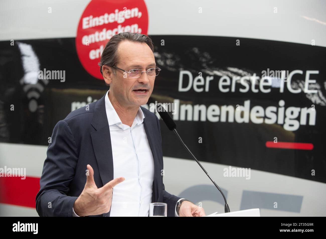 23 October 2023, Hesse, Frankfurt/Main: Michael Peterson, Member of the ...