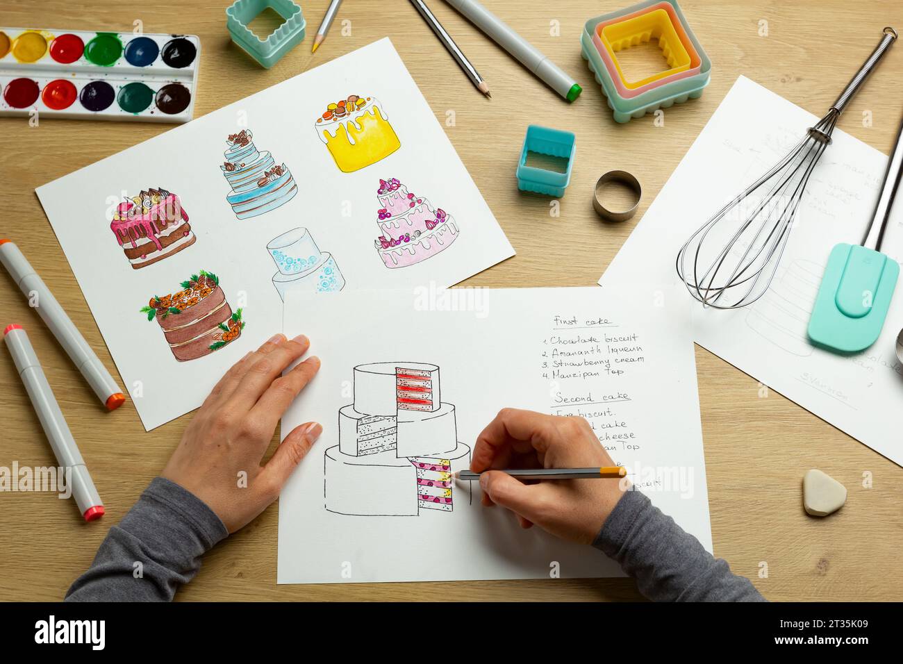 Designer sketches of cakes drawn on paper Stock Photo - Alamy