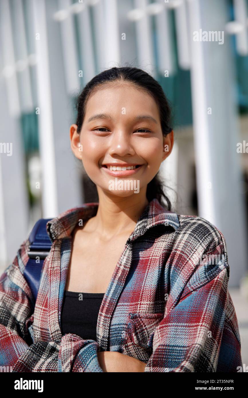 Asian student standing in hi-res stock photography and images - Alamy