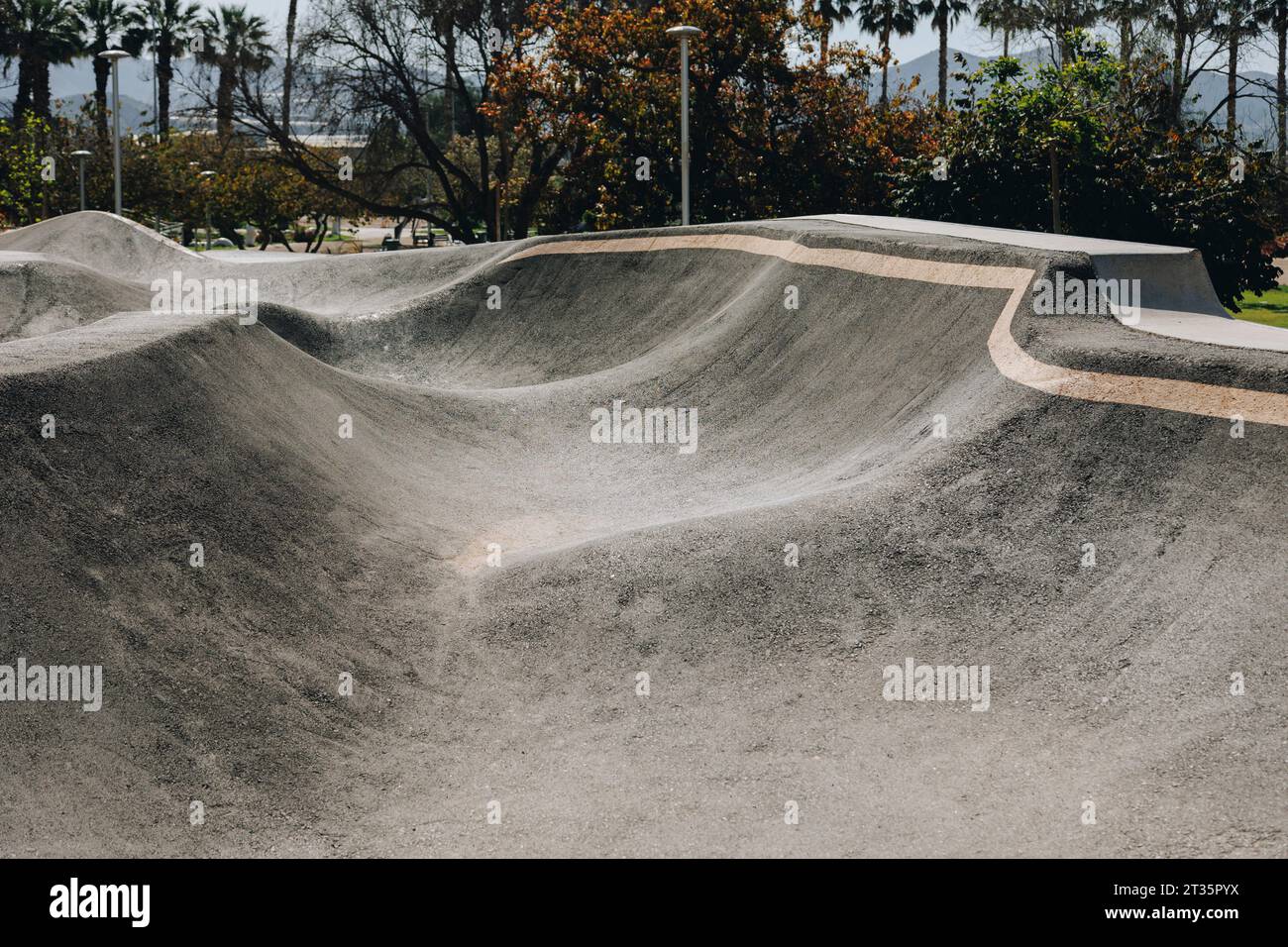 Skatepark empty hi-res stock photography and images - Alamy