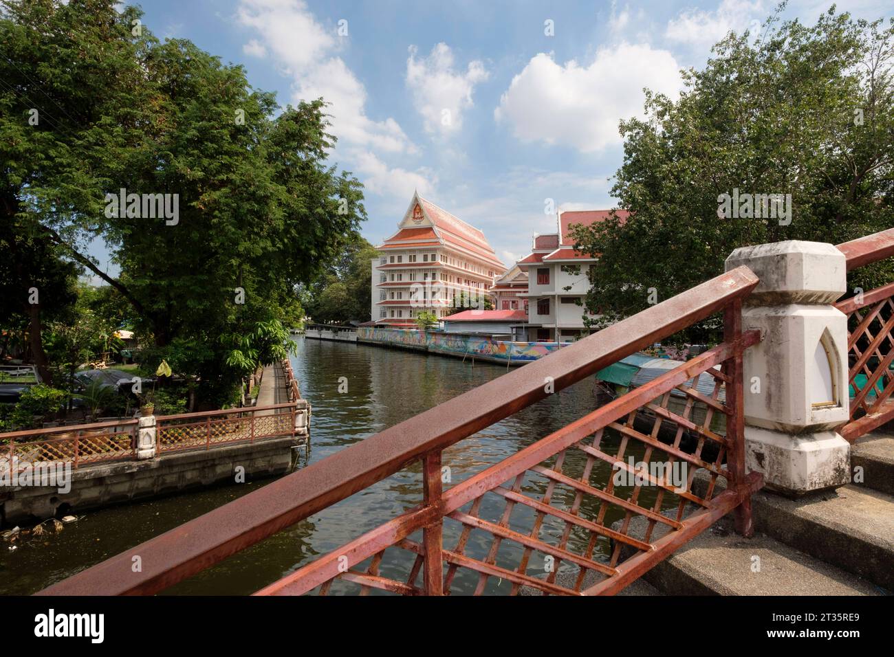 Khlong Dan beim Wat Paknam Phasi Charoen - Thonburi - Bangkok ...