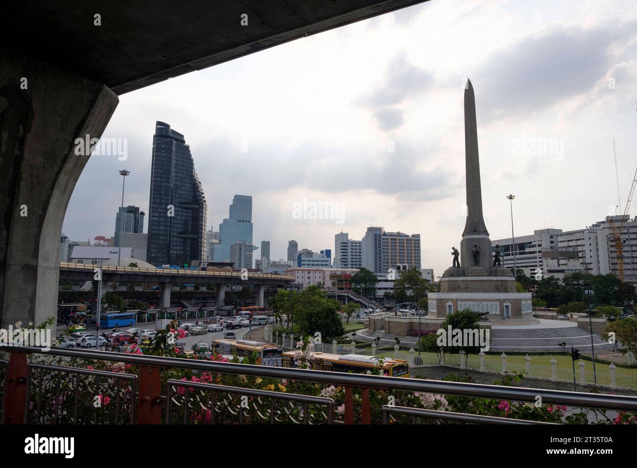 Siegesdenkmal Victory Monument - Bangkok - Thailand, Dezember 2022 ...