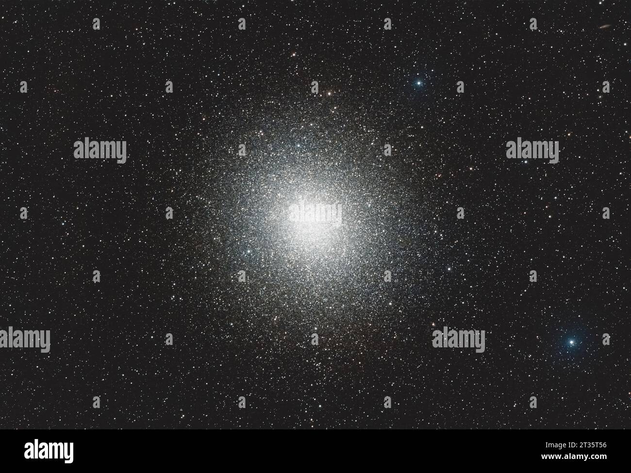 Globular star cluster Omega Centauri Stock Photo - Alamy
