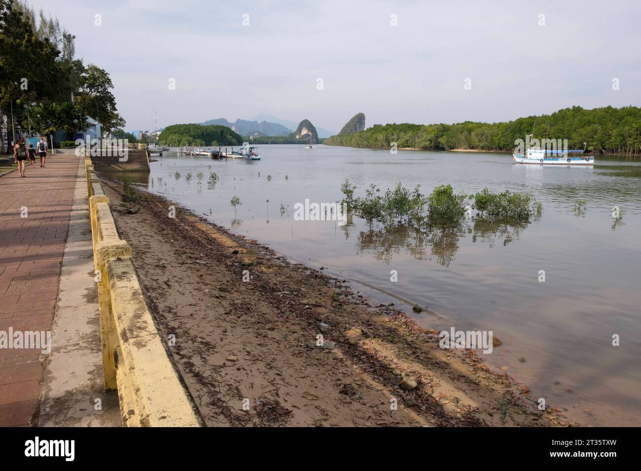 M arm of a river hi-res stock photography and images - Alamy