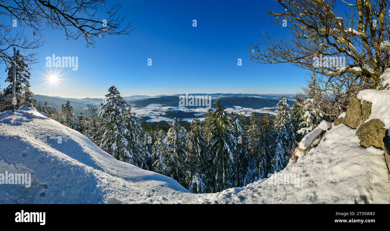 Sunshine sun shining bright hi-res stock photography and images - Alamy