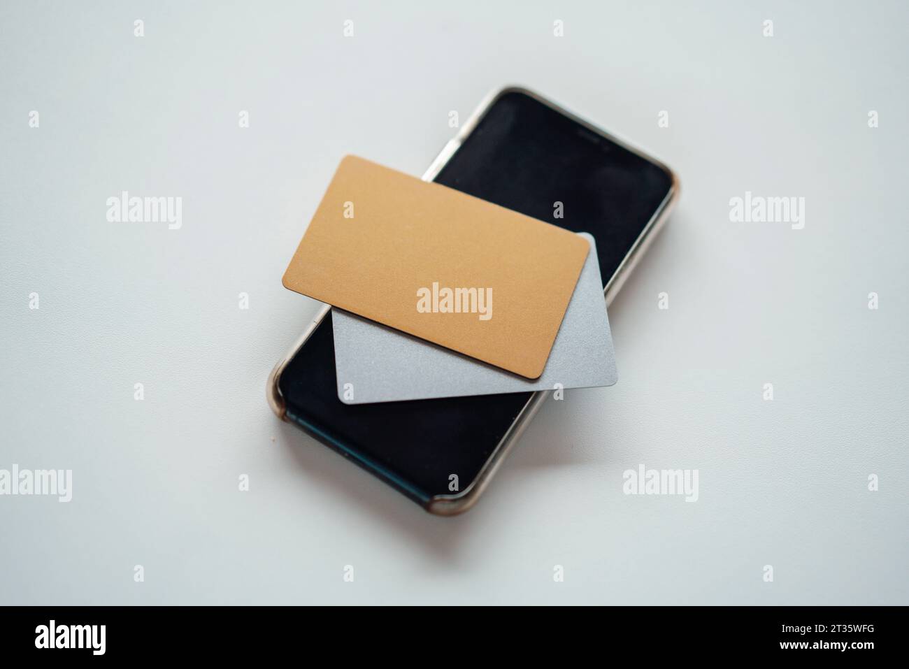 Smart cards hi-res stock photography and images - Alamy