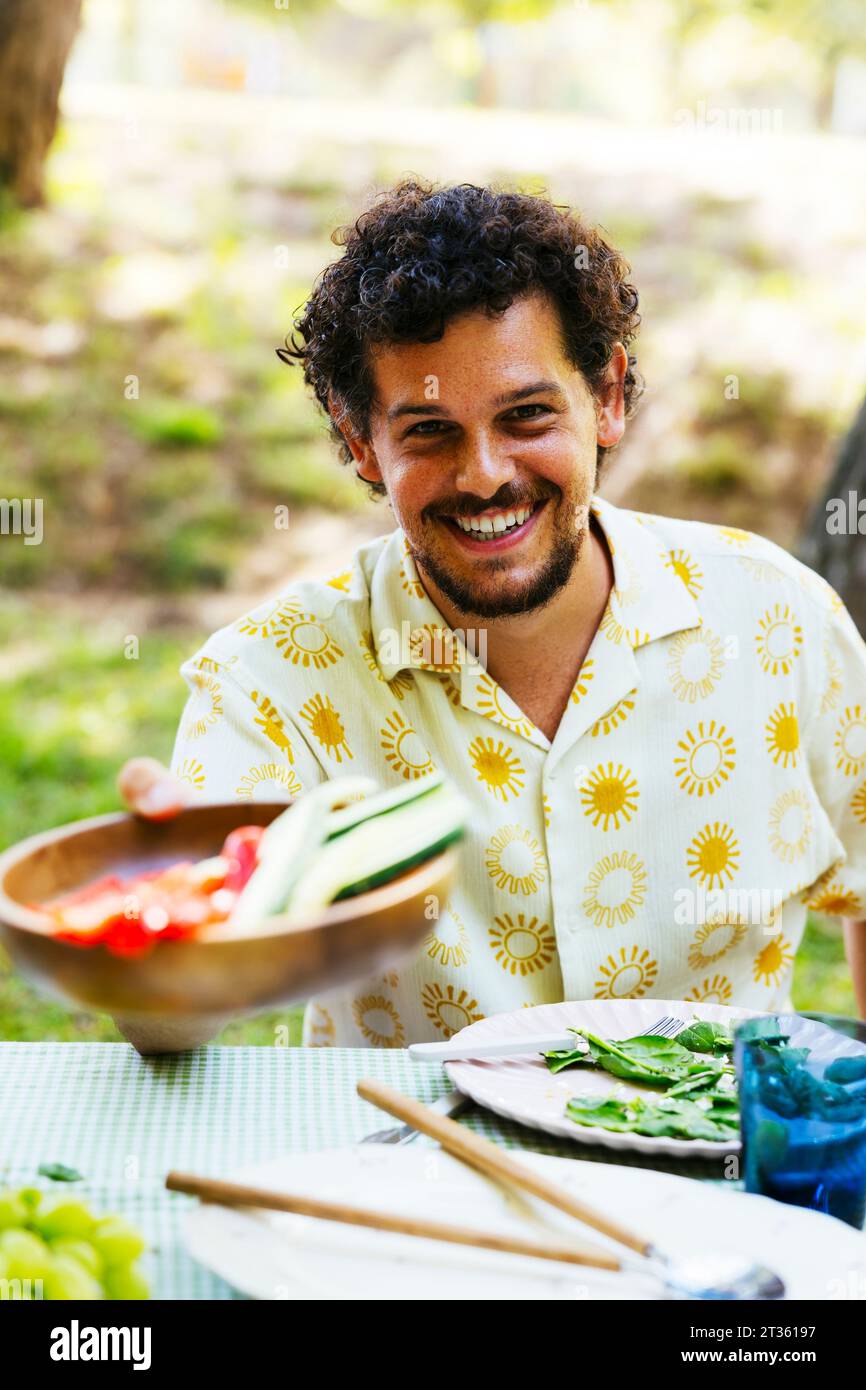 Table of offering hi-res stock photography and images - Alamy