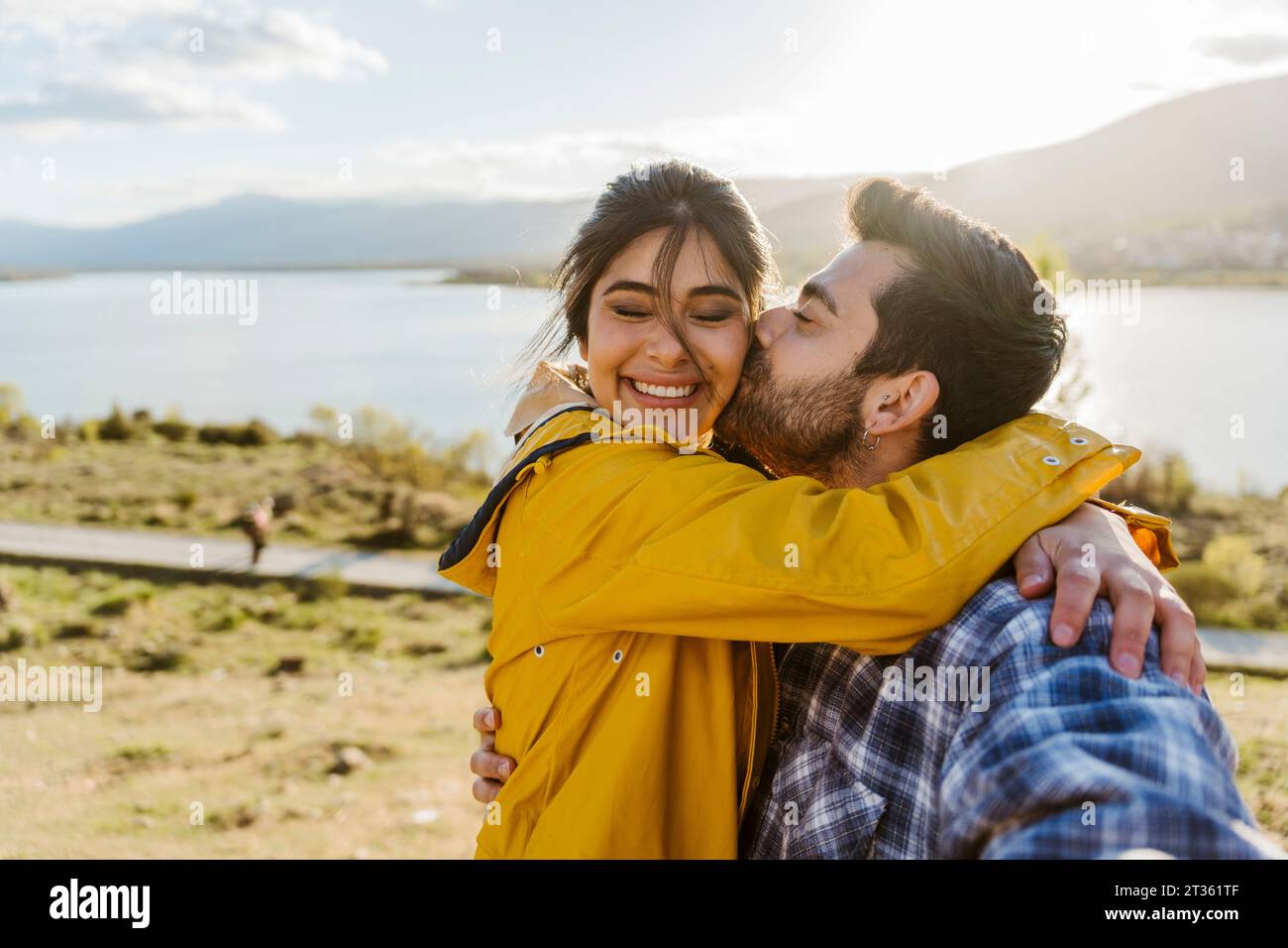 Romantic boyfriend and girlfriend hi-res stock photography and images ...