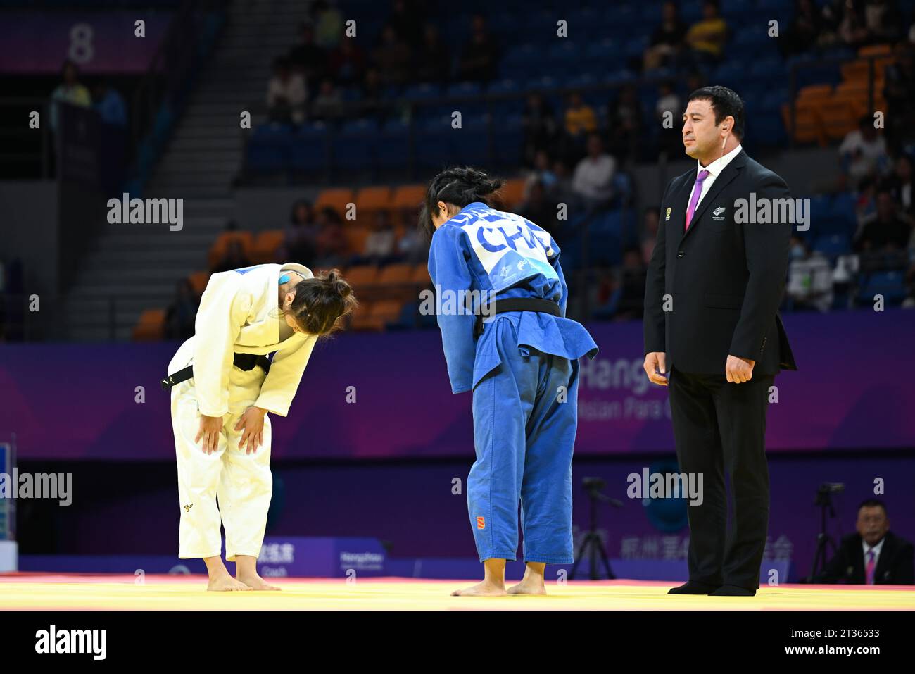 Hangzhou, China's Zhejiang Province. 23rd Oct, 2023. Akmaral Nauatbek ...