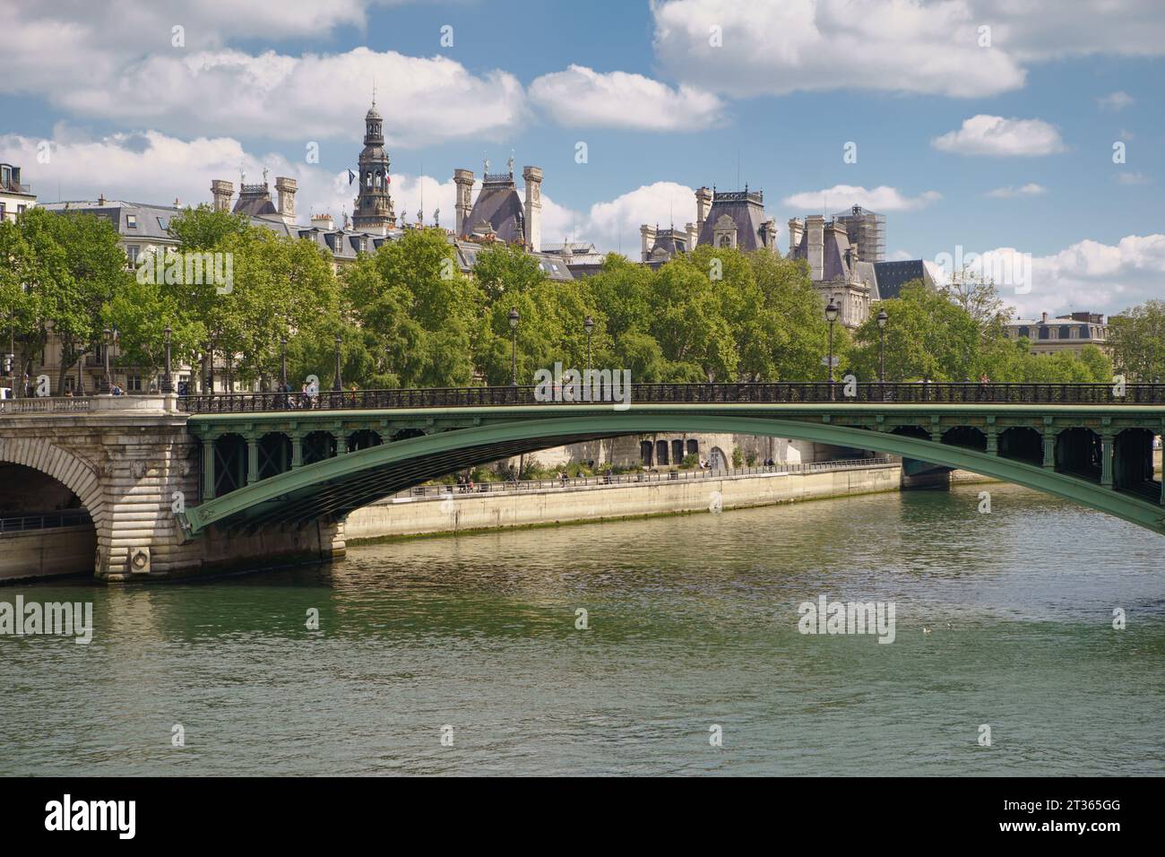 Pont Notre Dame, the most ancient bridge in Paris. PARIS - 29 APRIL ...