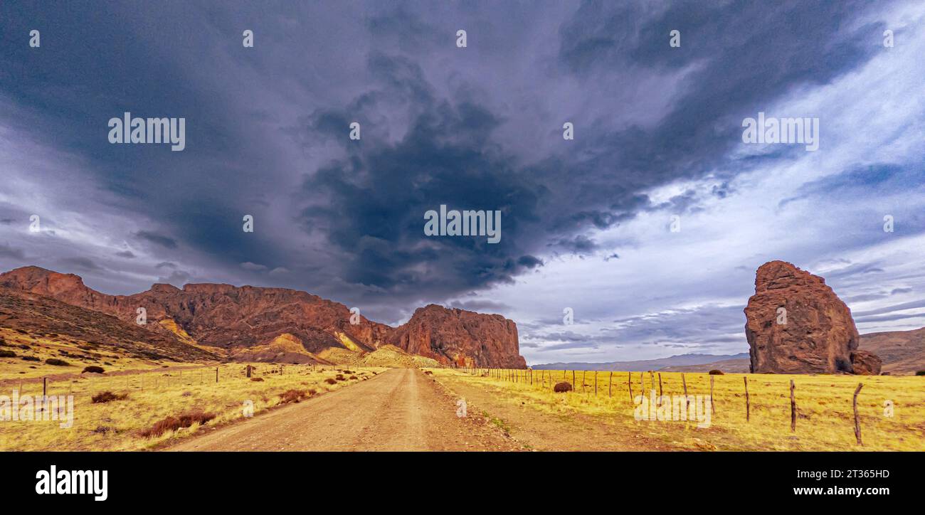Standing Stone, iconic rock formation in a volcanic boiler Stock Photo ...