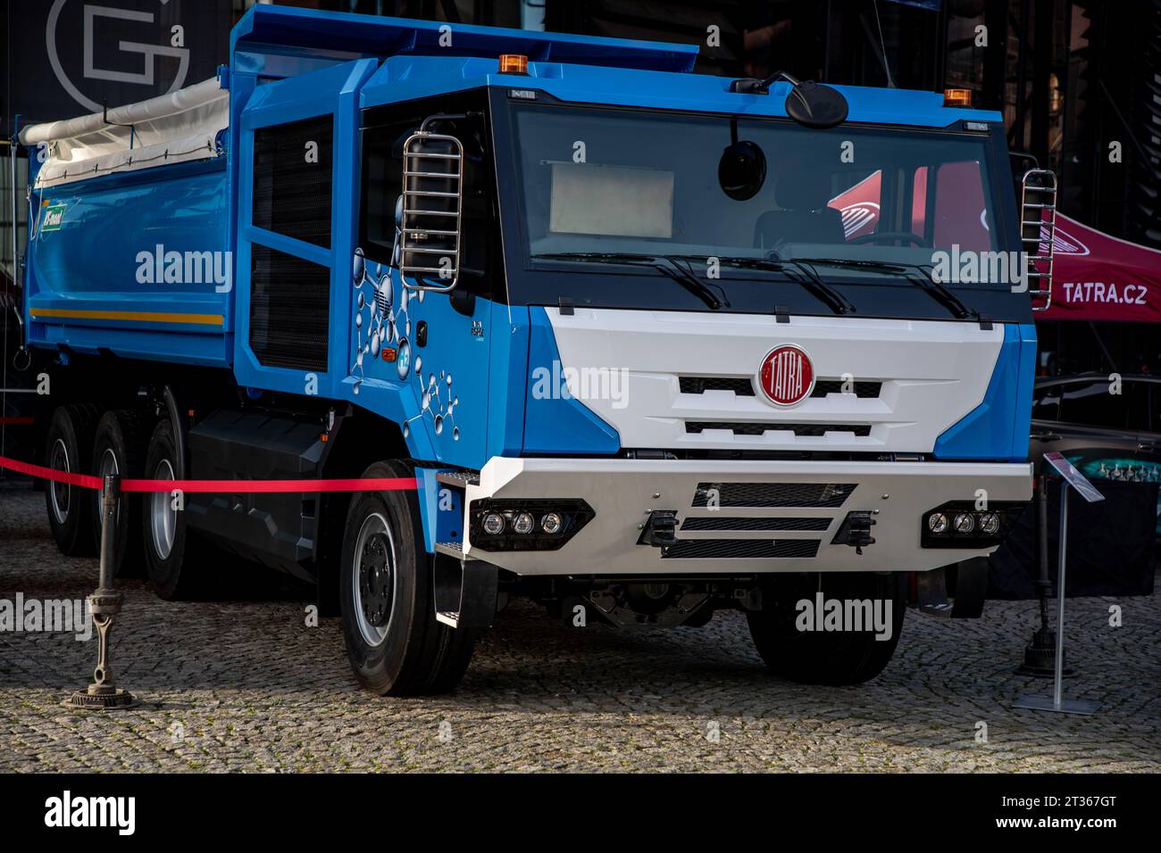 Hydrogen fuel cells hi-res stock photography and images - Alamy