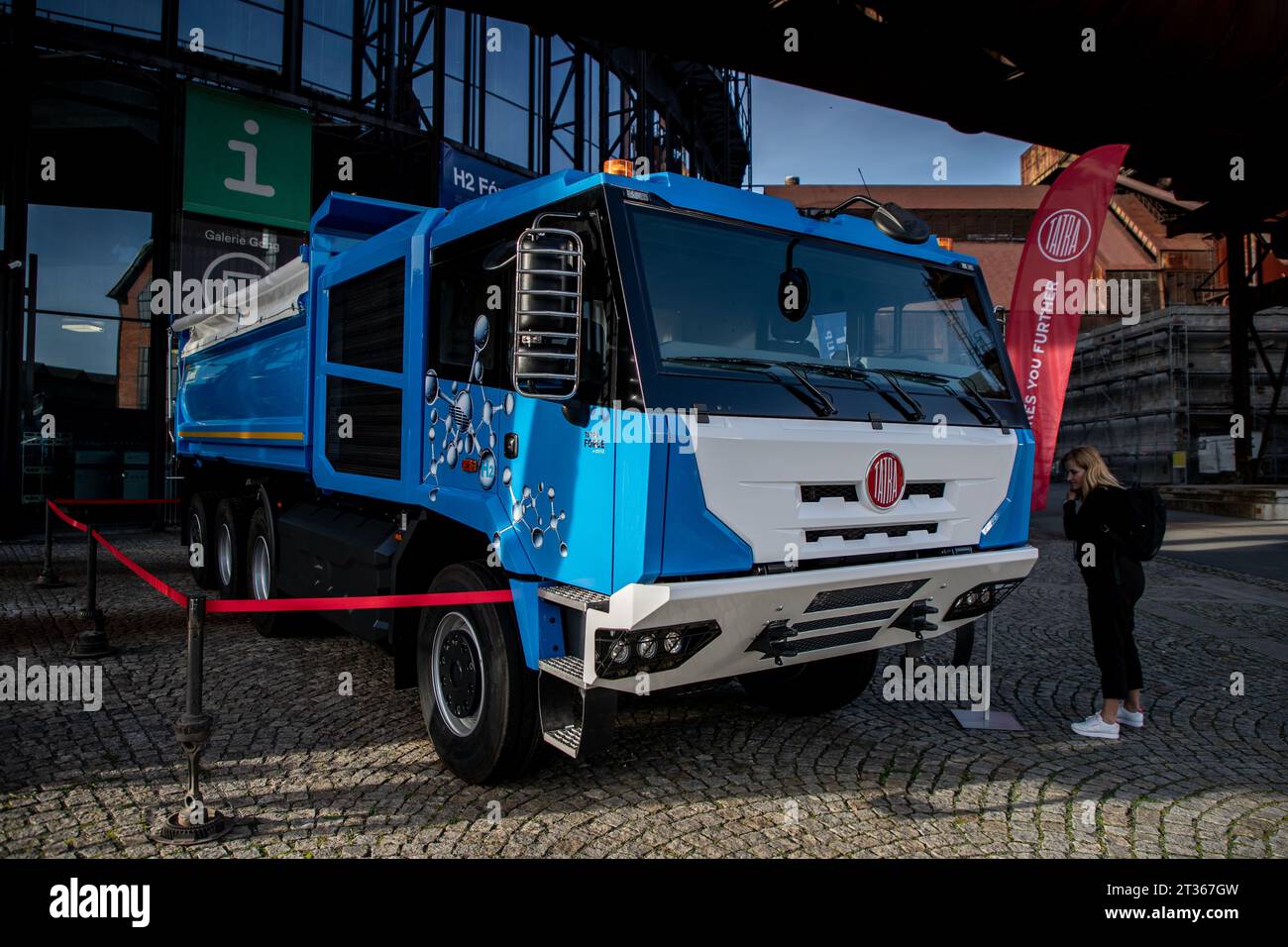 Hydrogen technology hi-res stock photography and images - Alamy