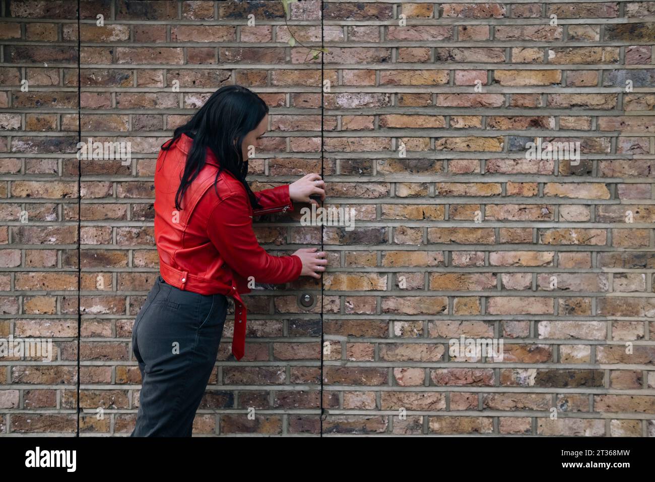 Opening jacket hi-res stock photography and images - Alamy