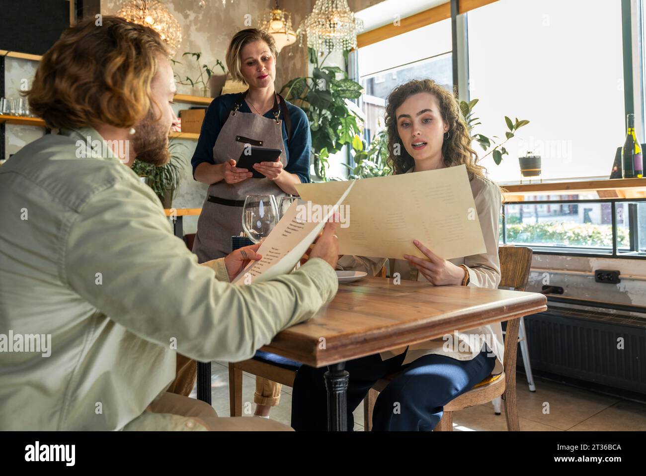 Cafe food order table hi-res stock photography and images - Alamy