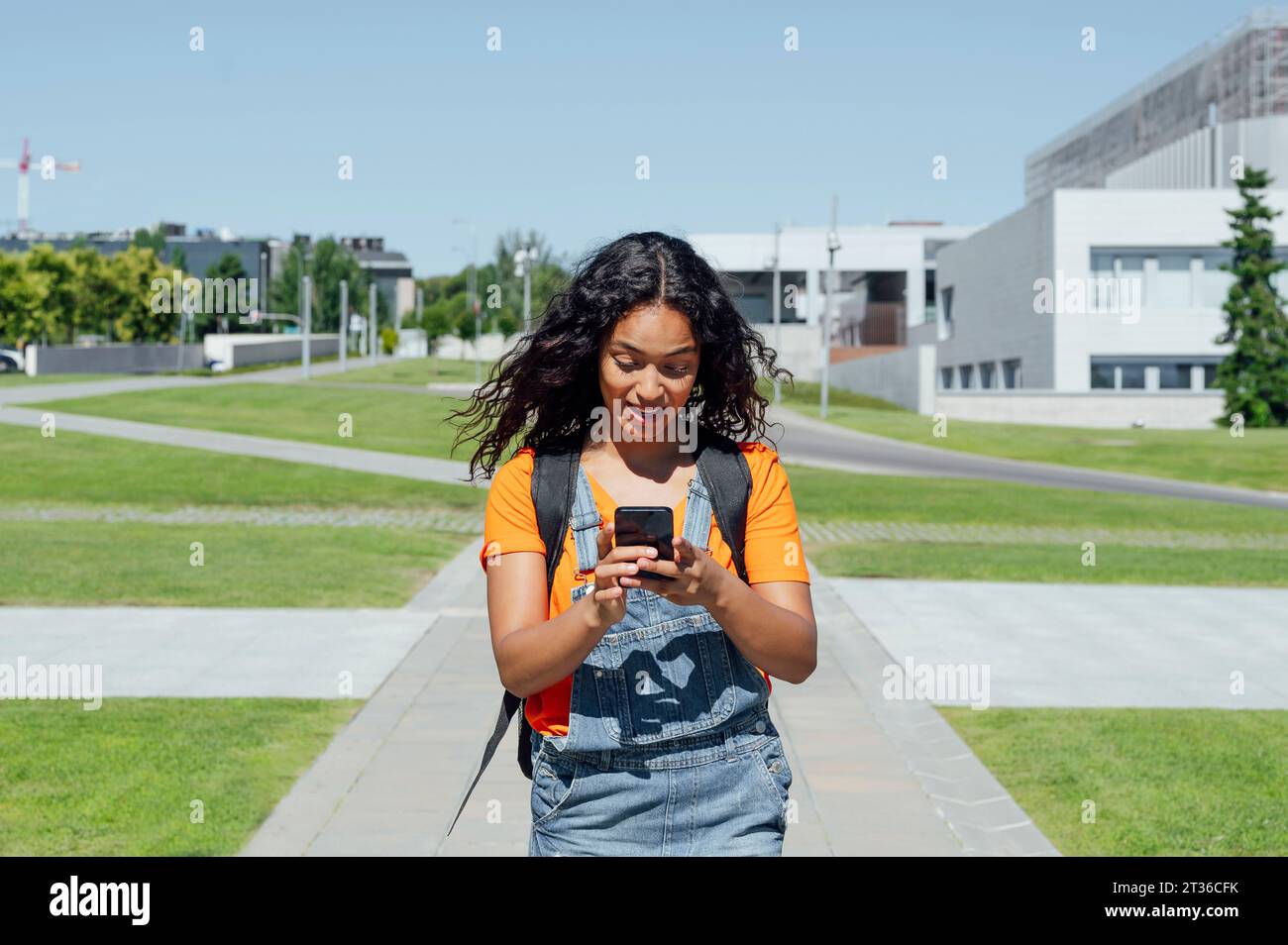 Student in architecture using hi-res stock photography and images - Alamy