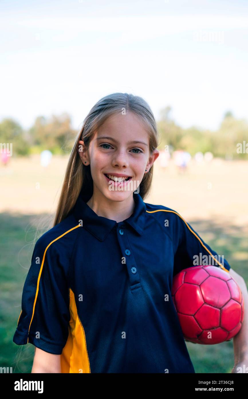 Smiling ball hi-res stock photography and images - Alamy