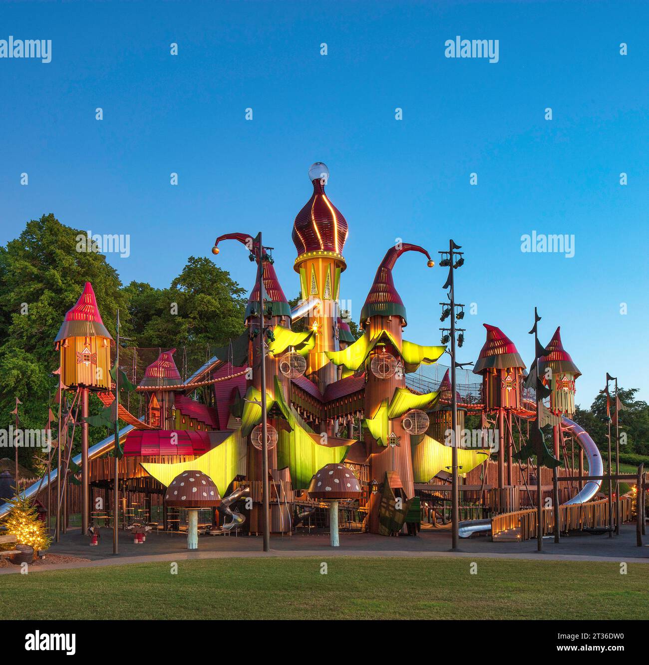 Twilight view of Lilidorei at the Alnwick Garden in Alnwick ...