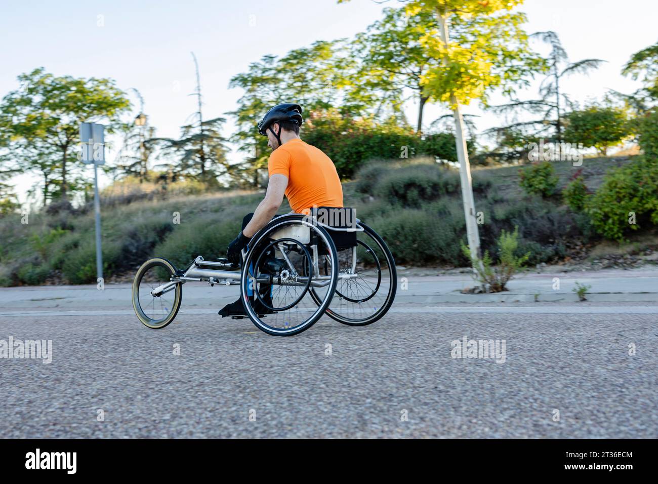 Wheelchair racing hi-res stock photography and images - Alamy