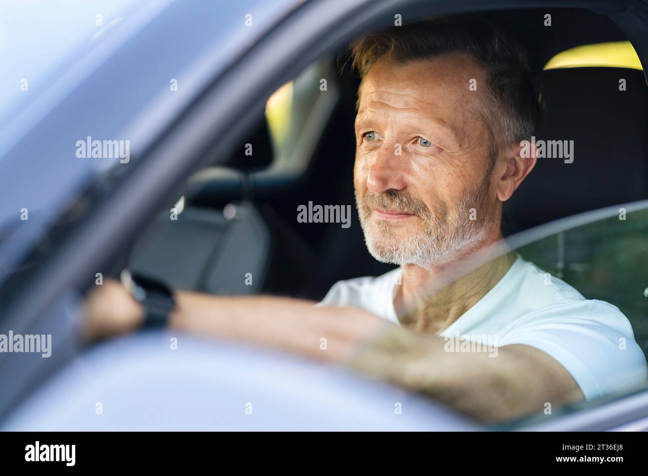 Confident driving hi-res stock photography and images - Alamy
