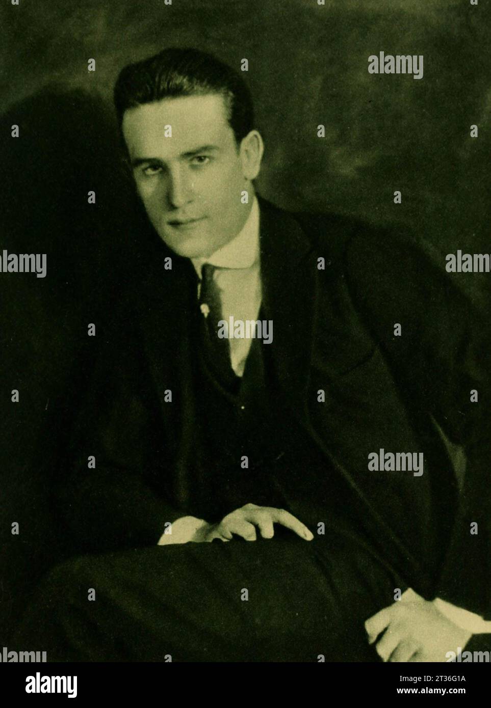 Actor harold lloyd hi-res stock photography and images - Alamy