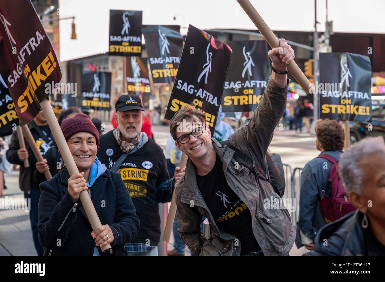 New York, USA. 23rd Oct, 2023. Members of the SAG-AFTRA union, which ...