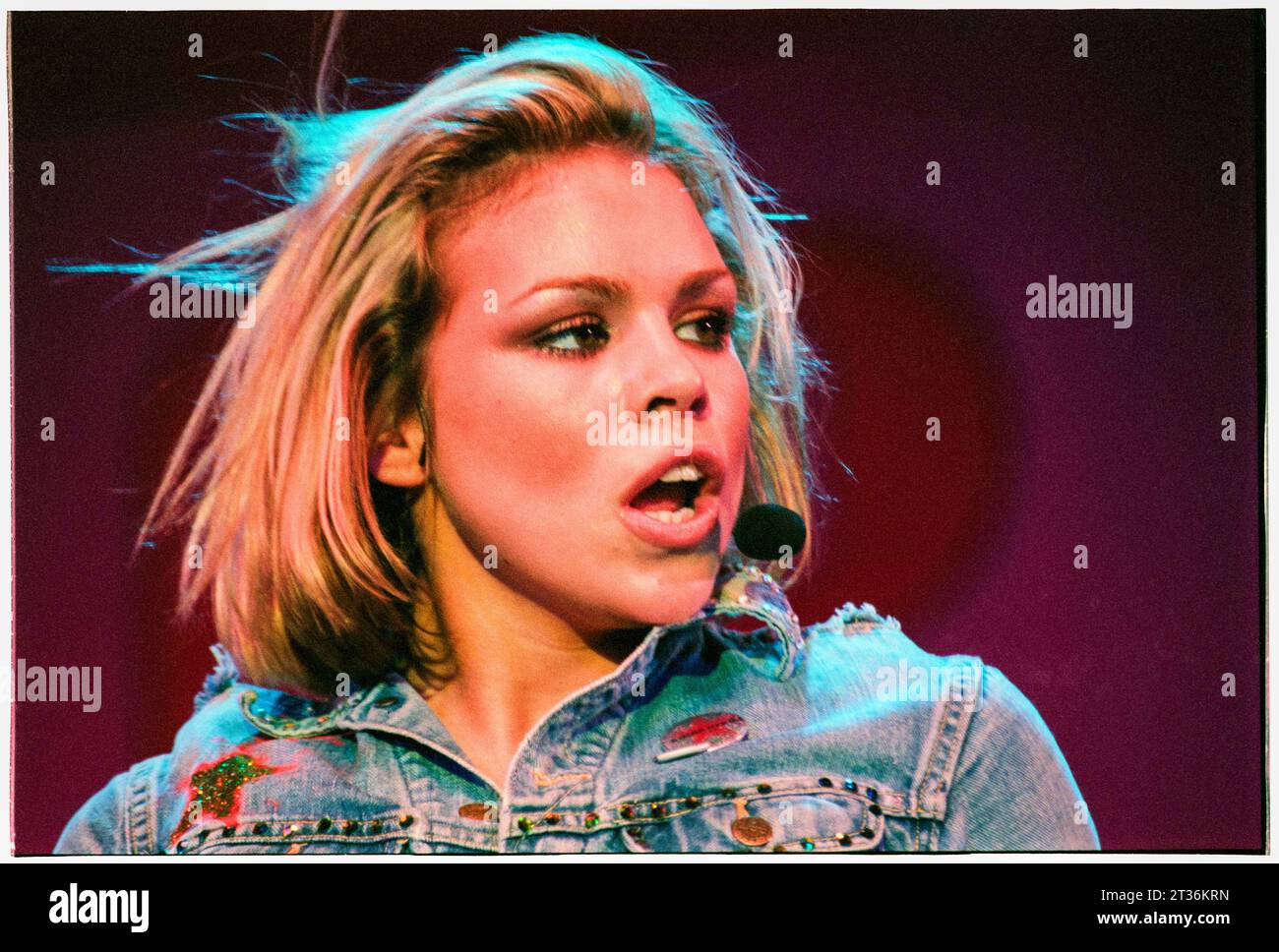 Paul young uk pop singer hi-res stock photography and images - Alamy