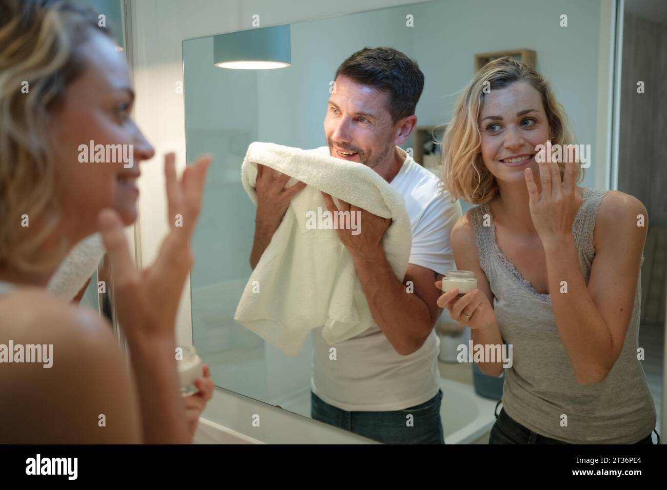 Couple kissing in bathroom hi-res stock photography and images - Alamy