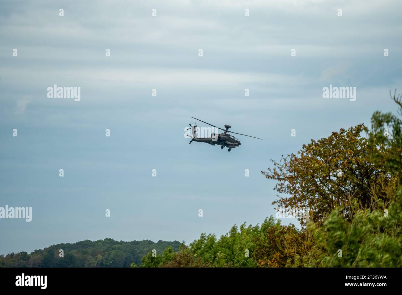 Boeing Apache Helicopter Gunship AH64E AH64-E in flight Stock Photo - Alamy
