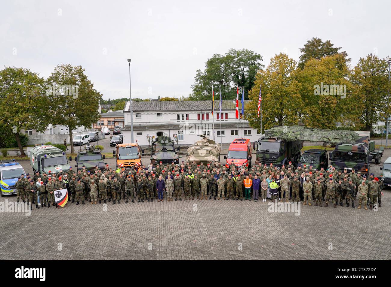 Soldaten gruppenfoto hi-res stock photography and images - Alamy