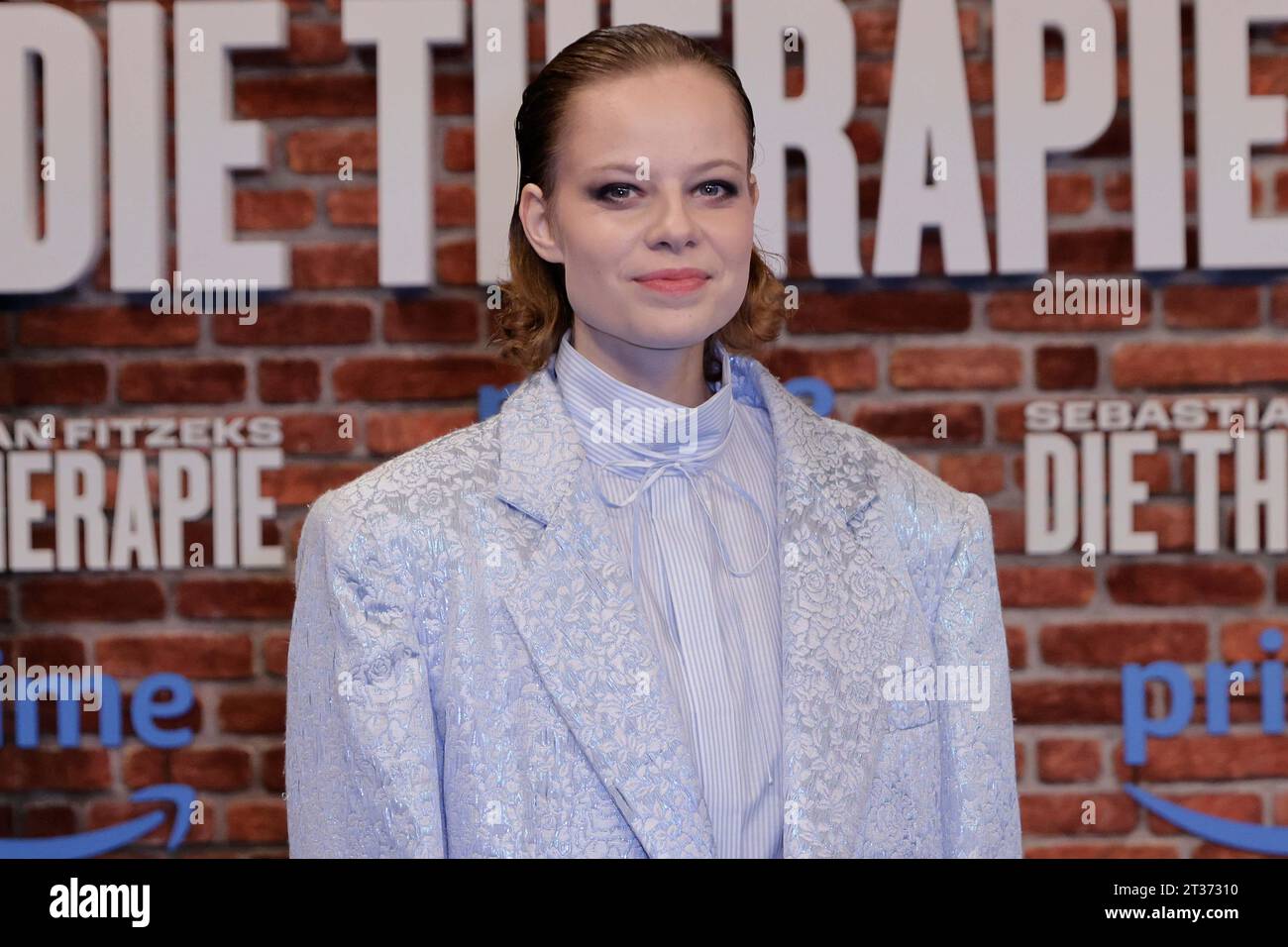 Emma bading hi-res stock photography and images - Alamy