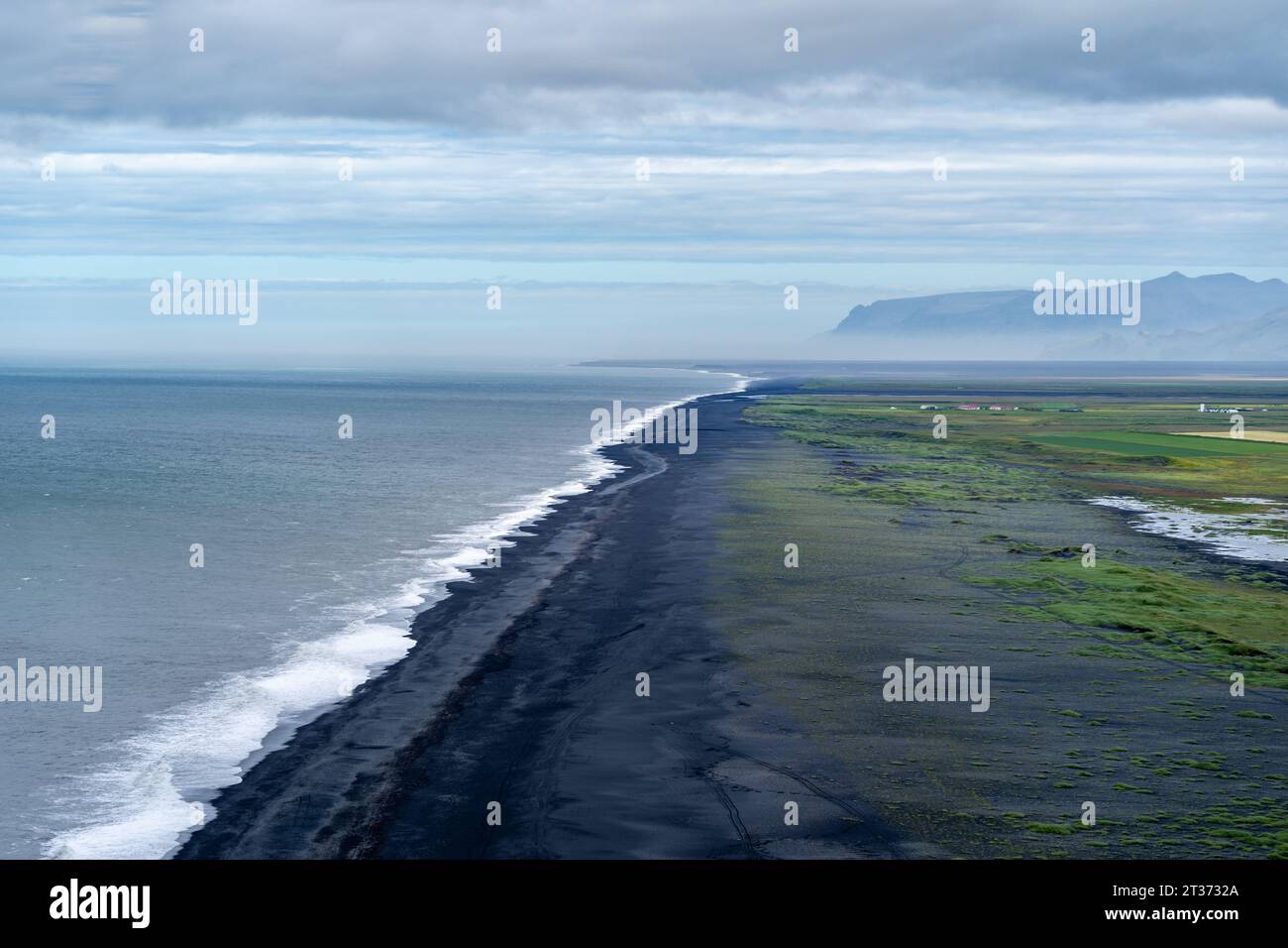 Aerial perspective of vik beach hi-res stock photography and images - Alamy