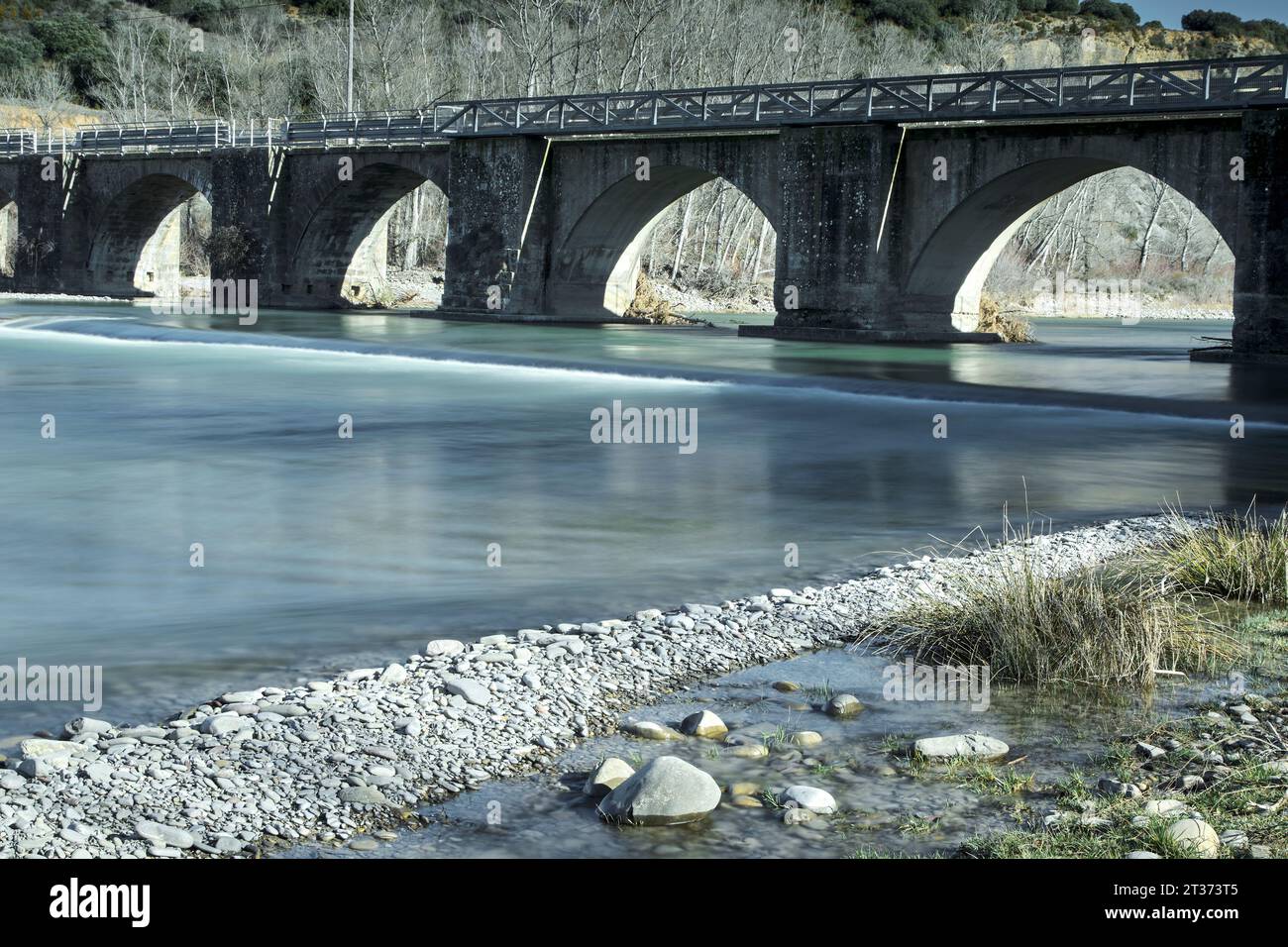 Bridge [river crossing] stream hi-res stock photography and images - Alamy