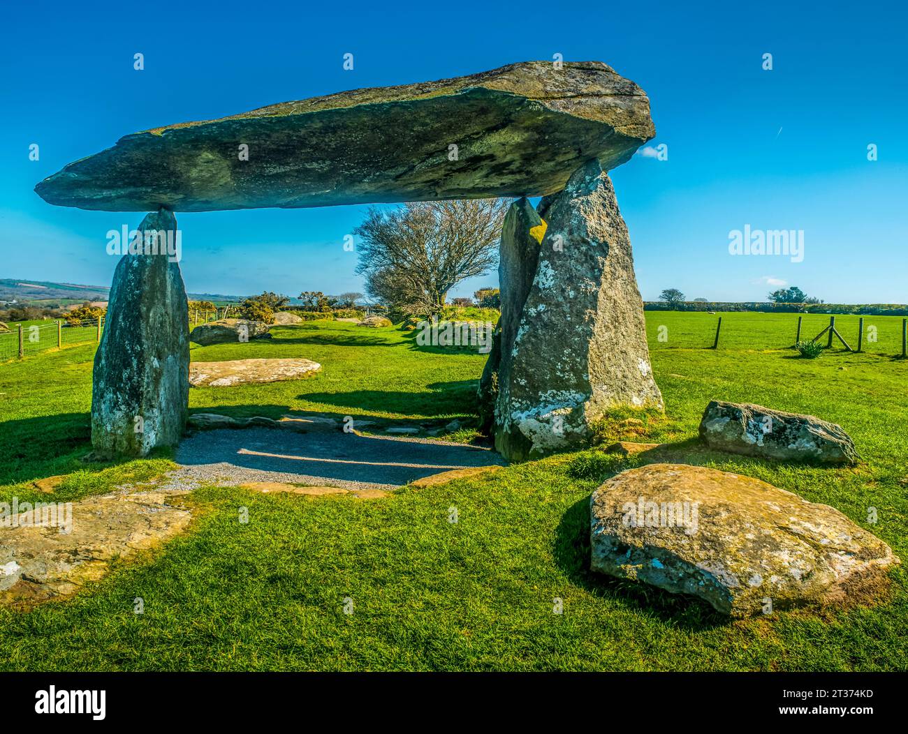 Neolithic burial stones hi-res stock photography and images - Alamy