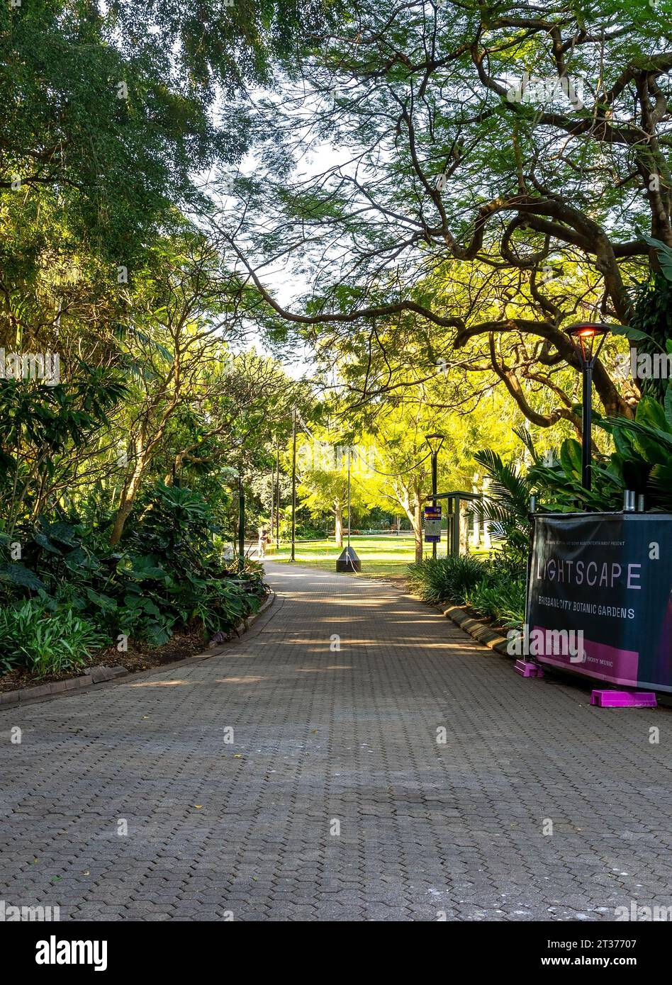 City Botanic Gardens is a public park in the city centre of Brisbane ...