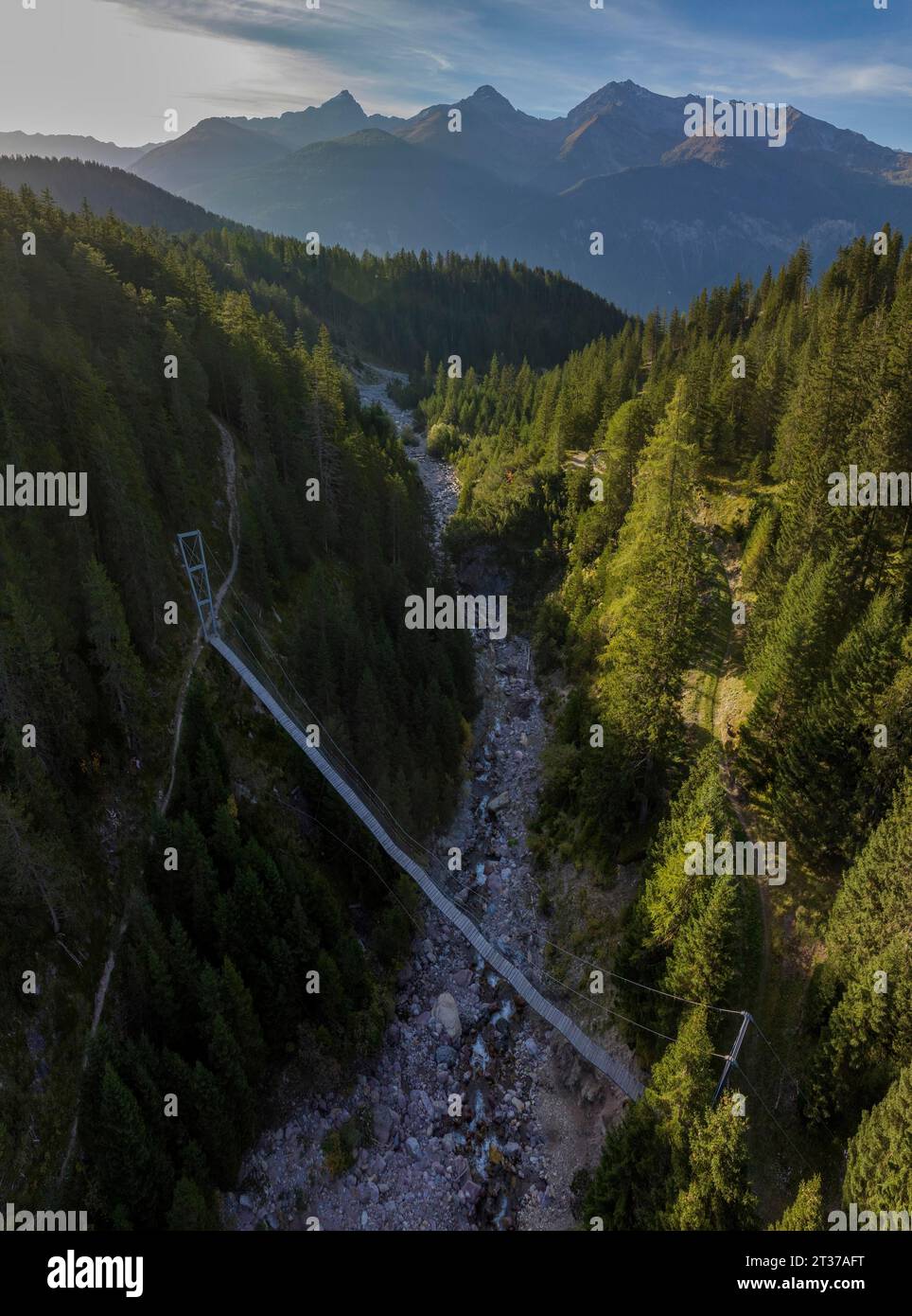 Aerial suspension hi-res stock photography and images - Alamy