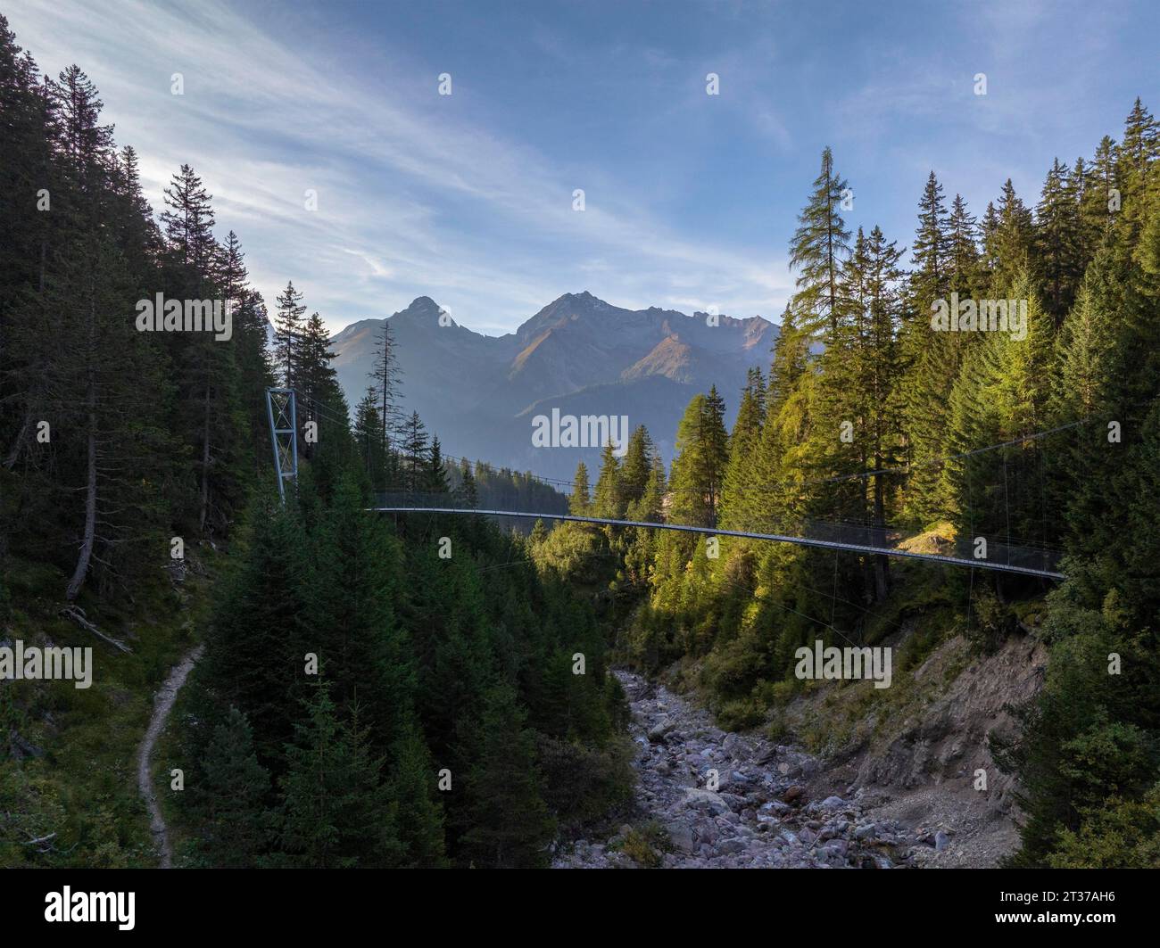 Aerial suspension hi-res stock photography and images - Alamy