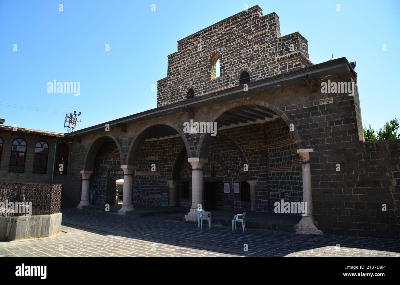 Virgin mary ancient assyrian church hi-res stock photography and images ...