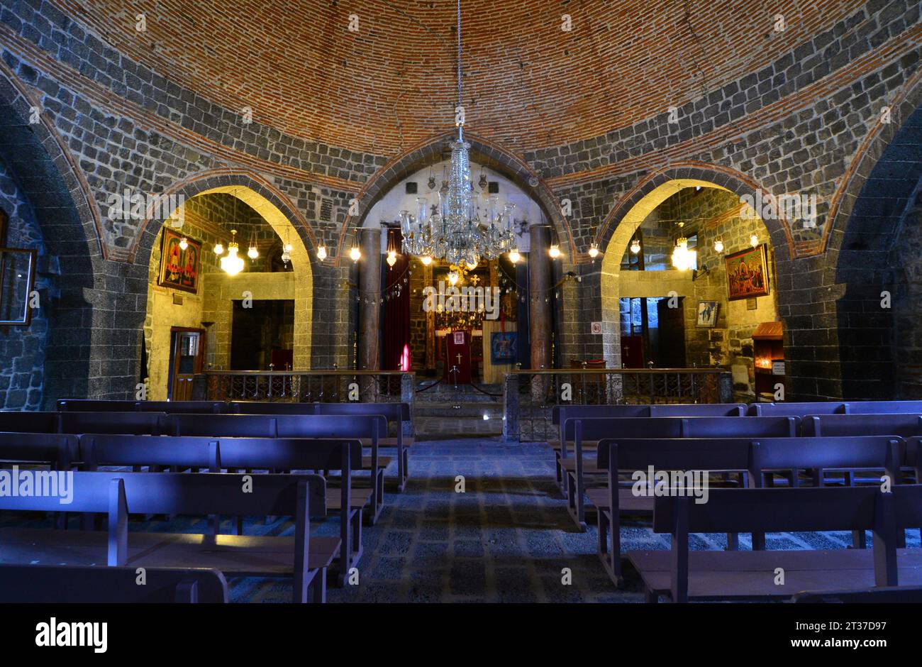 Virgin mary ancient assyrian church hi-res stock photography and images ...