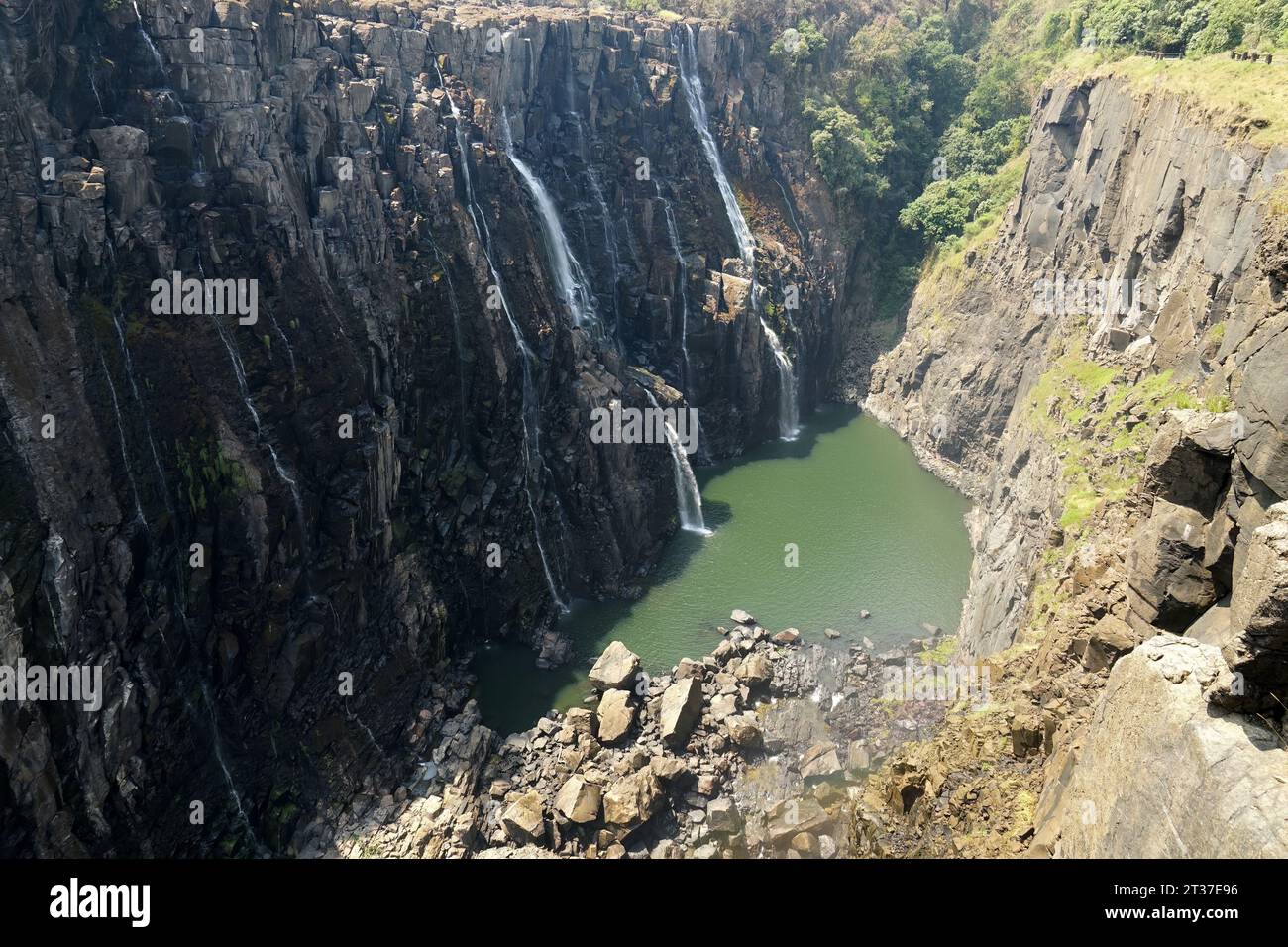 Victoria Falls, Mosi-oa-Tunya (Thundering Smoke), Zambezi River, Zambia ...