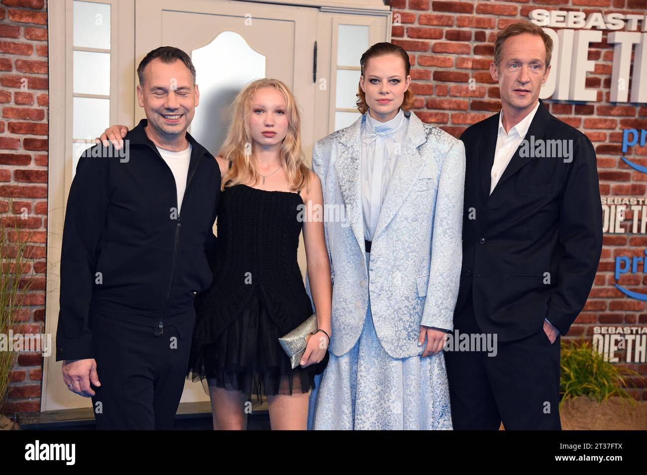 Sebastian Fitzek, Helena Zengel, Stephan Kampwirth, Emma Bading bei der ...