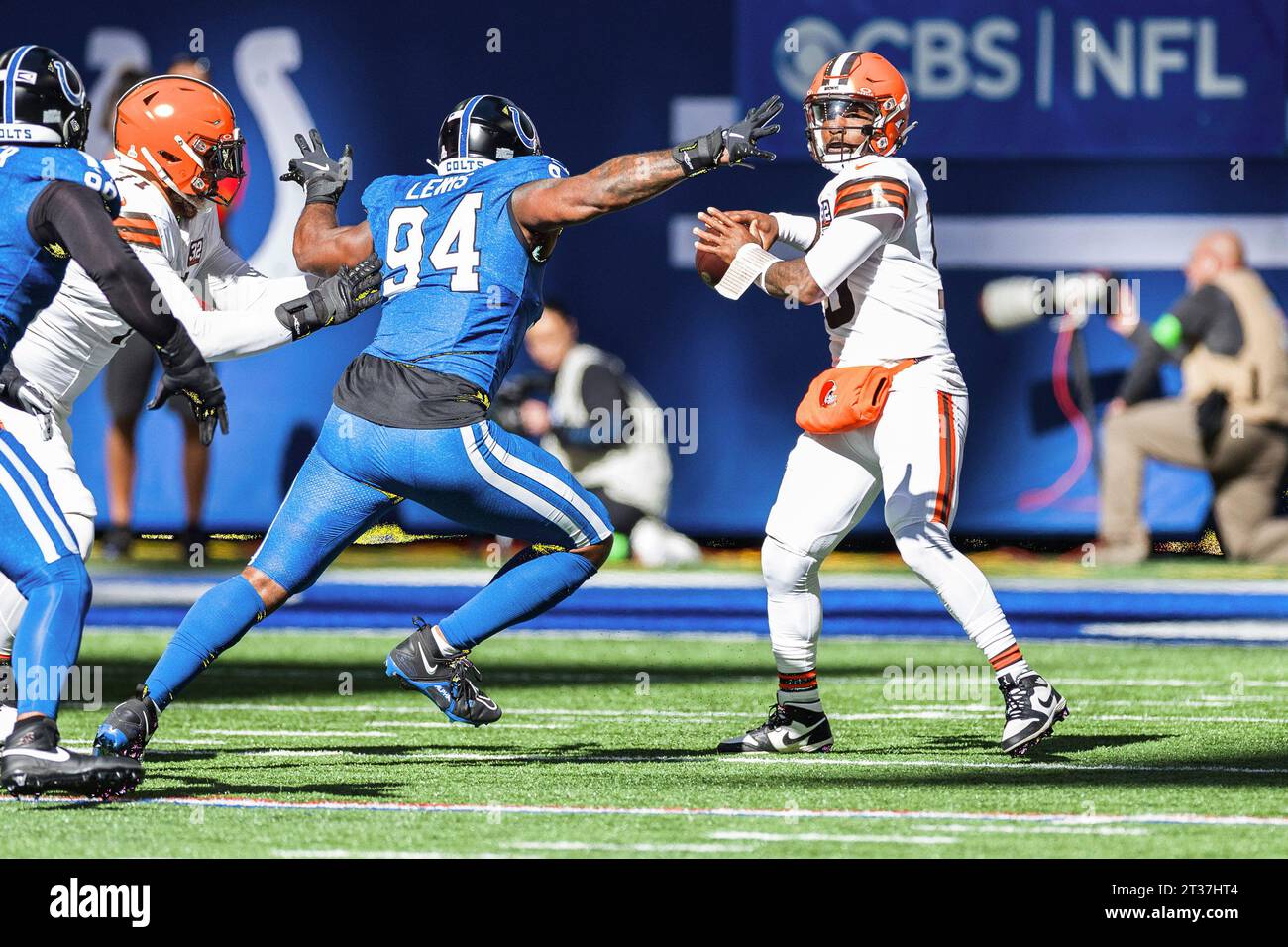 October 22, 2023: Cleveland Browns quarterback P.J. Walker (10) passes ...
