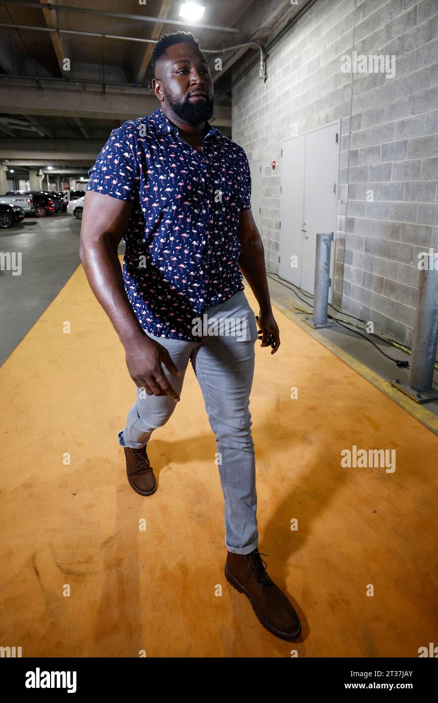 Chicago Bears offensive tackle Roy Mbaeteka (78) arrives at Soldier ...