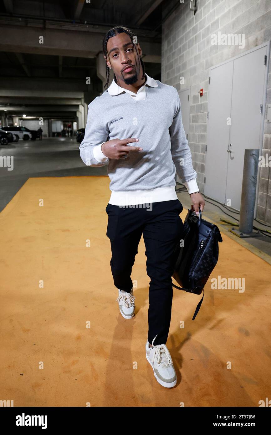 Chicago Bears cornerback Kyler Gordon (6) arrives at Soldier Field ...