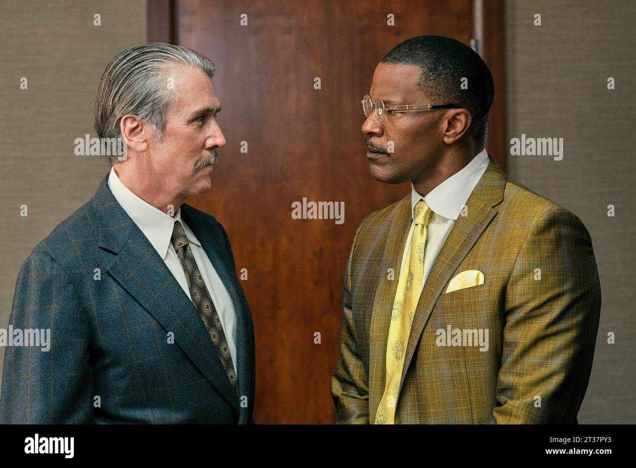 THE BURIAL, from left: Alan Ruck, Jamie Foxx, 2023. ph: Skip Bolen ...