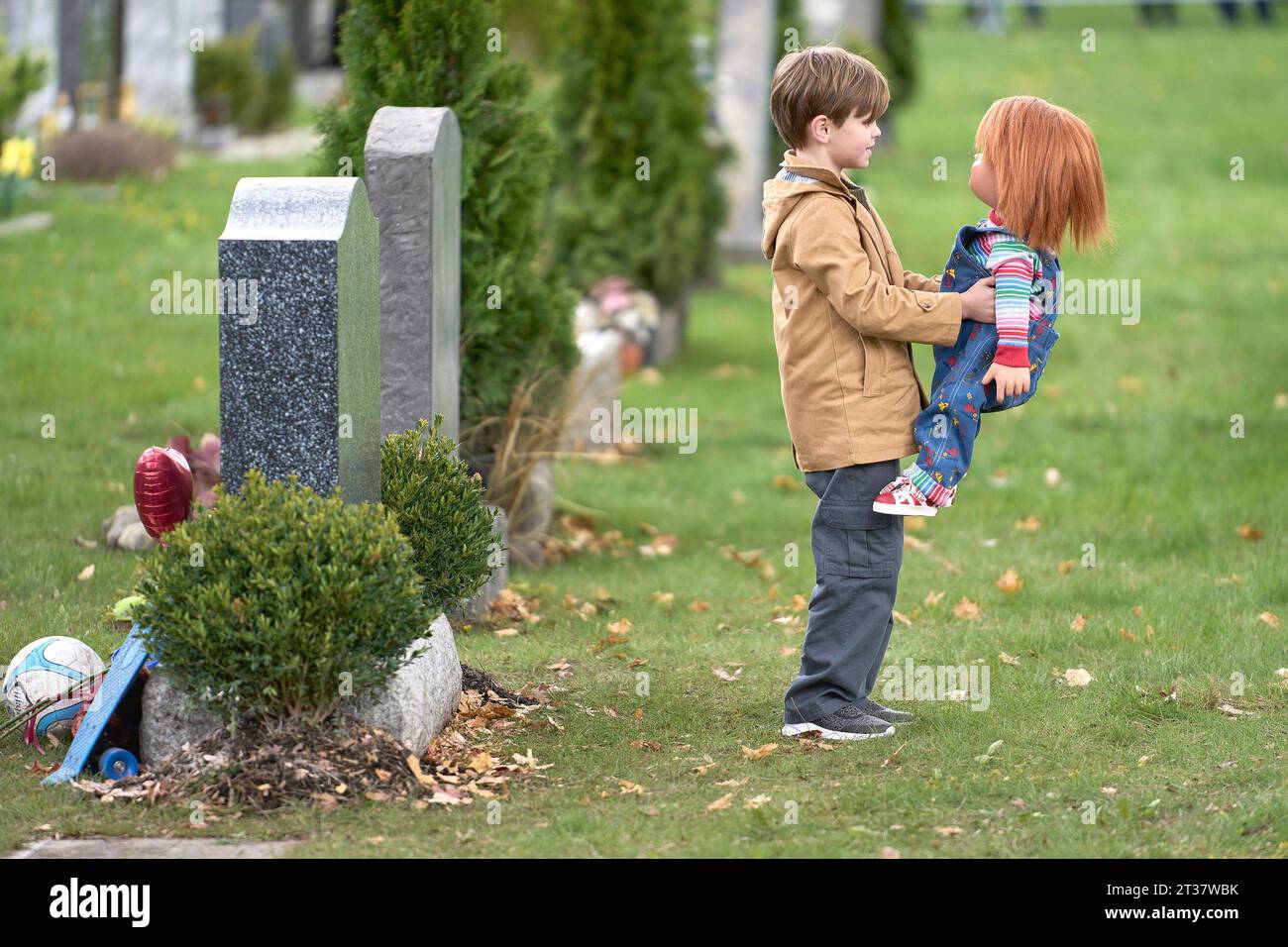 CHUCKY, from left: Callum Vinson, Chucky, 'Jennifer's Body', (Season 3 ...