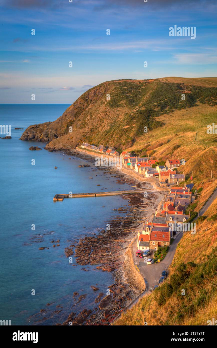 crovie village aberdeenshire scotland Stock Photo - Alamy