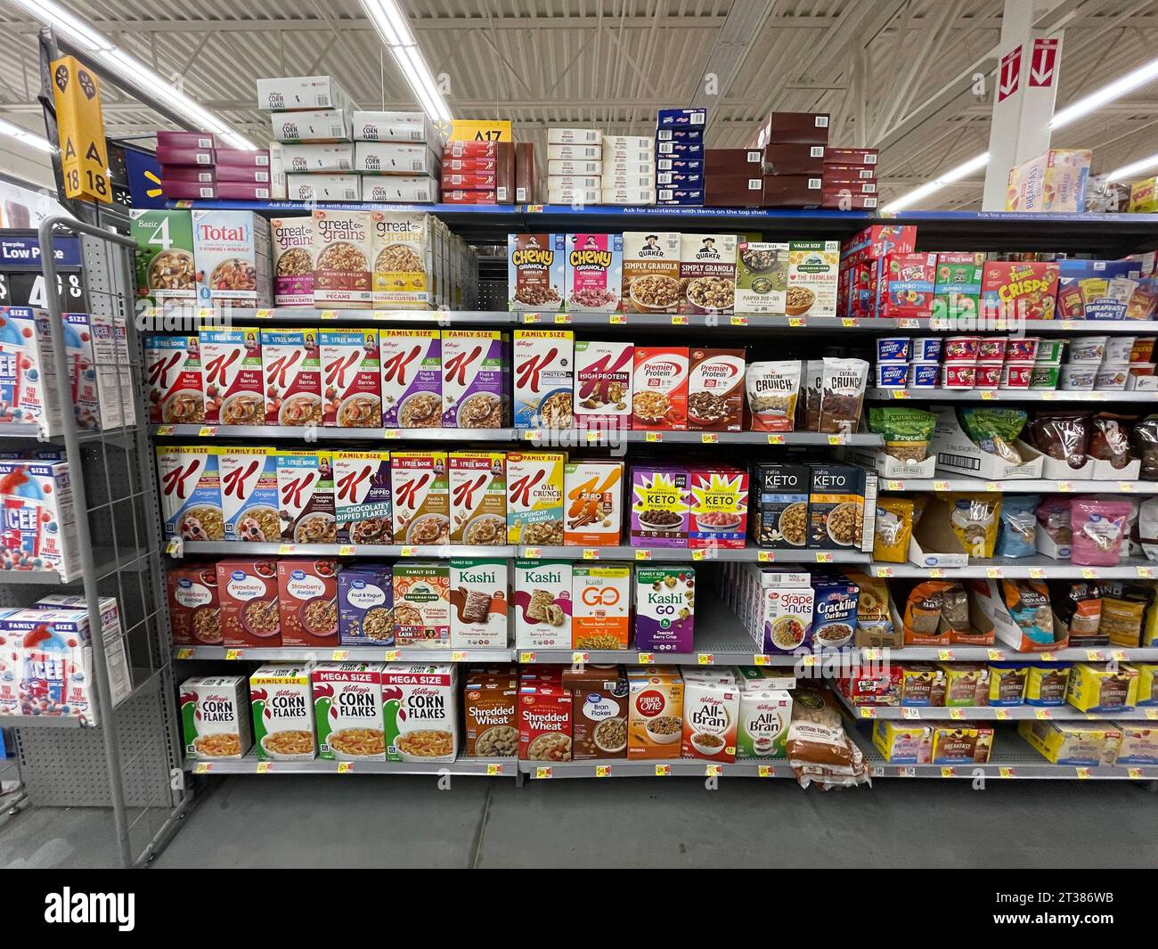 Frozen poultry section hi-res stock photography and images - Alamy