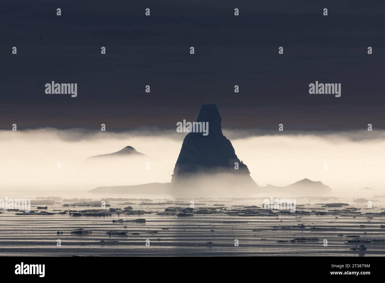 Icebergs and Sea Fog Stock Photo - Alamy