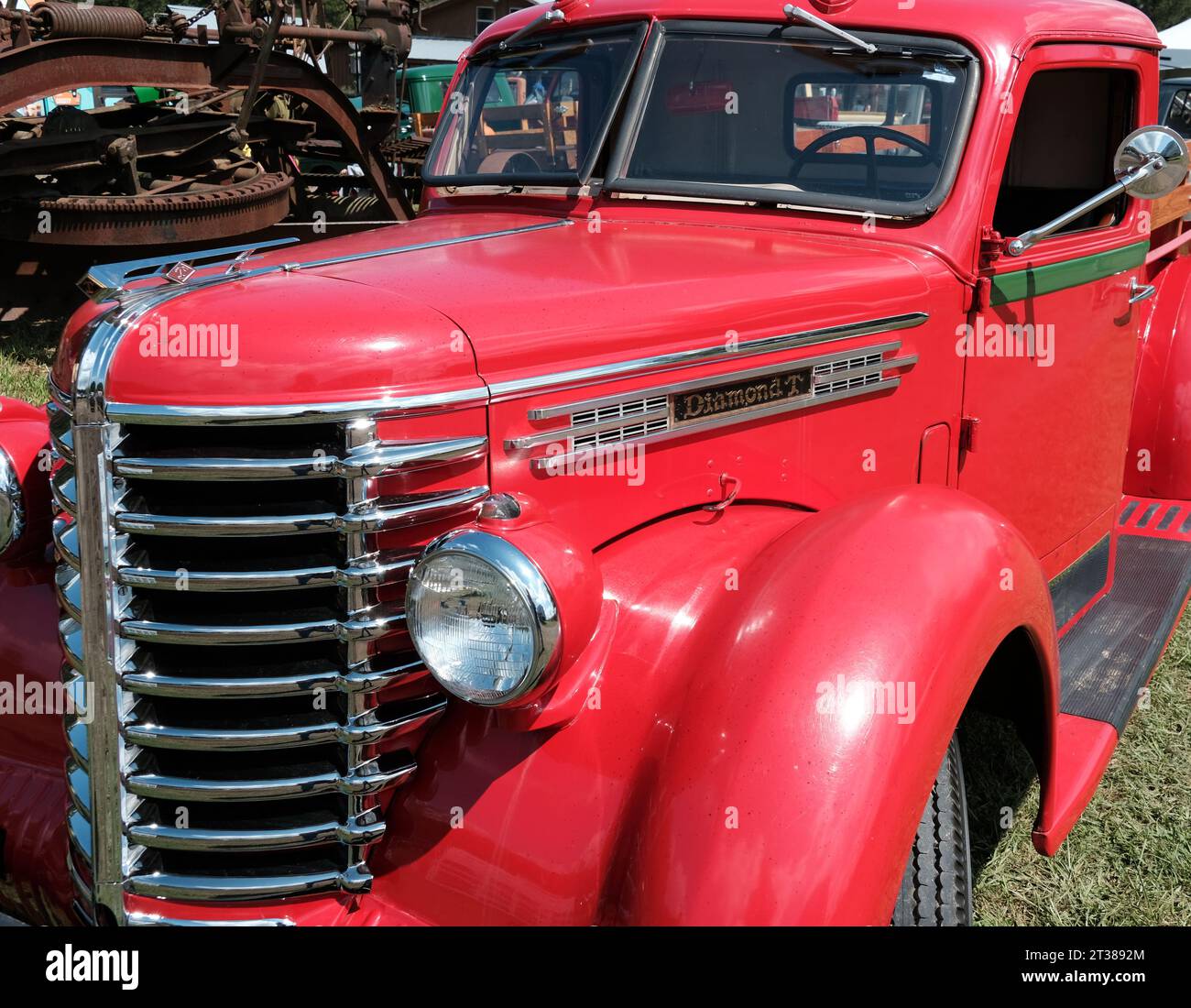 Diamond t truck hi-res stock photography and images - Alamy
